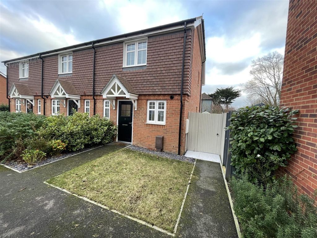 2 Bed End Terrace House For Sale In West Brook View Emsworth Po10 £