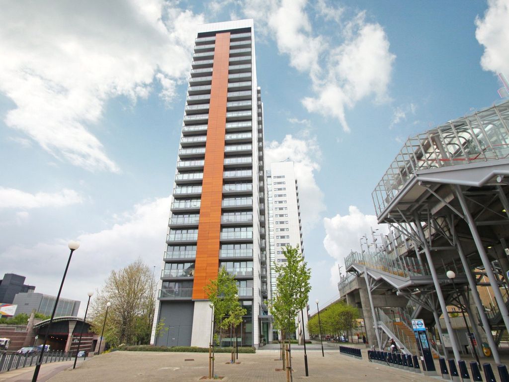 1 bed flat to rent in Elektron Tower, 12 Blackwall Way, London E14 - Zoopla