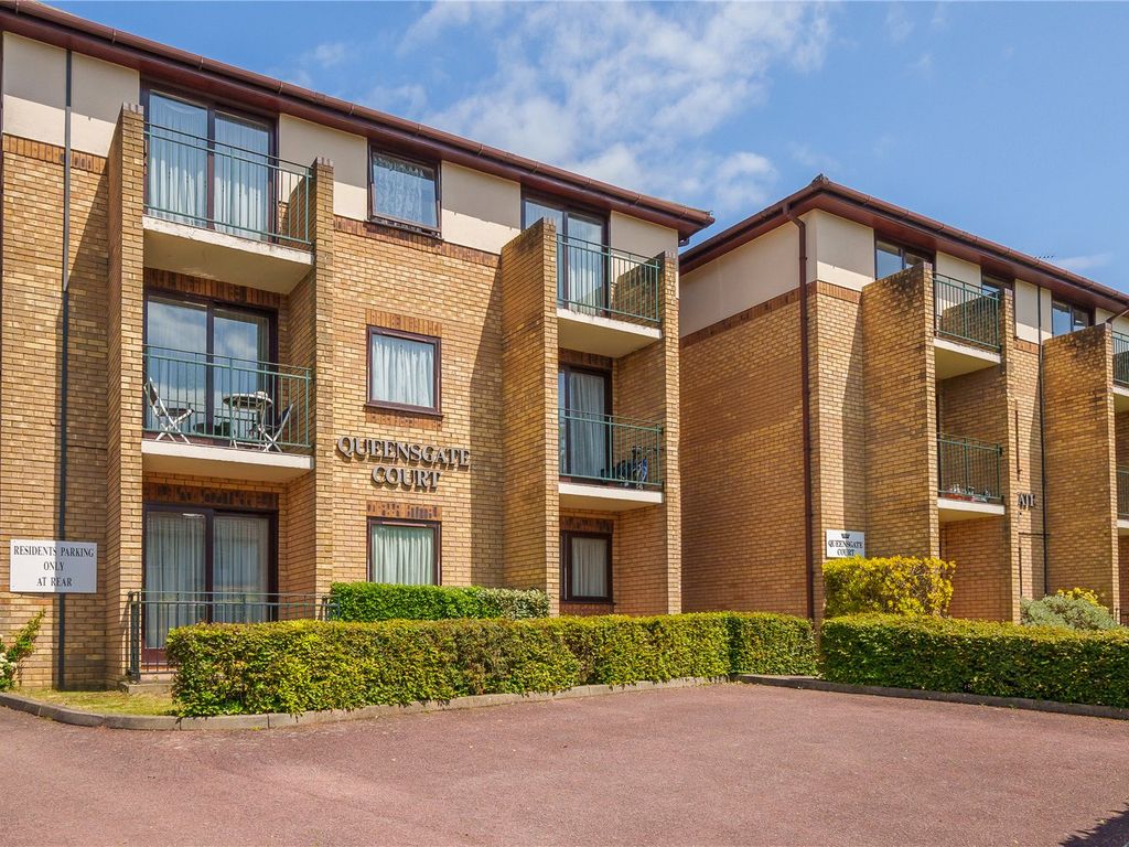 2 bed flat for sale in Alexandra Grove, London N12, £450,000 - Zoopla