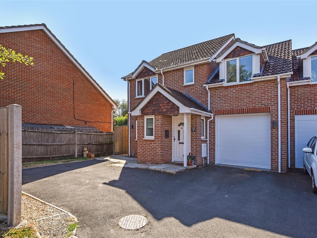 4 bed semi-detached house for sale in Ennel Copse, North Baddesley ...