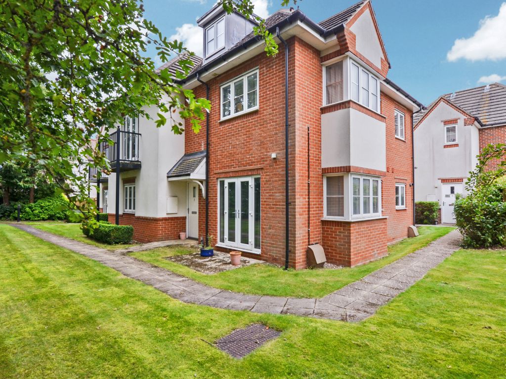 2 bed flat to rent in 249 London Way, Oxford OX3, £1,650 pcm - Zoopla