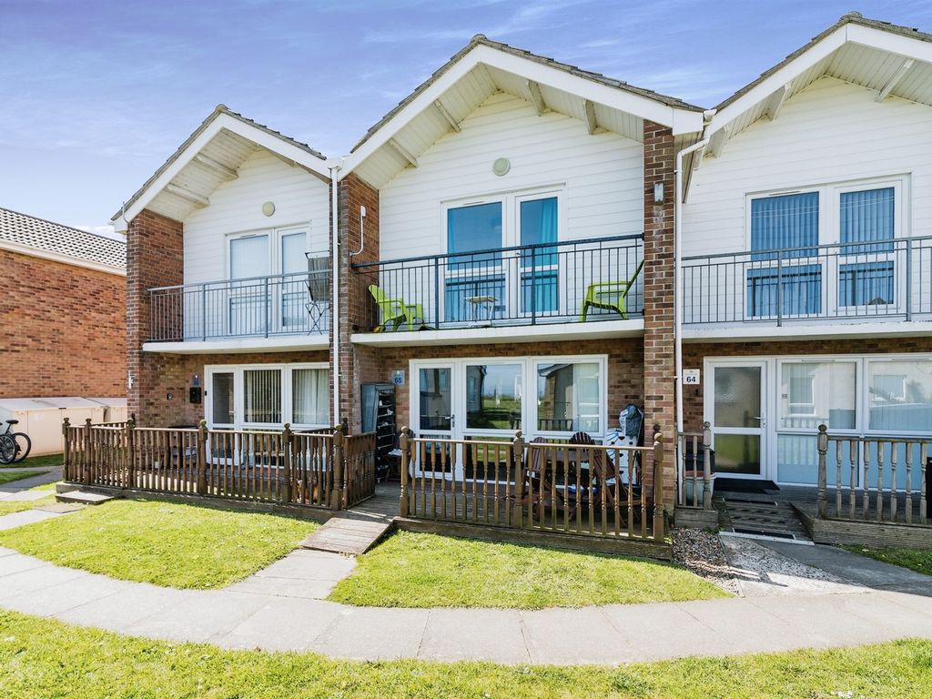 3 bed mobile/park home for sale in The Street, Corton, Lowestoft NR32 ...