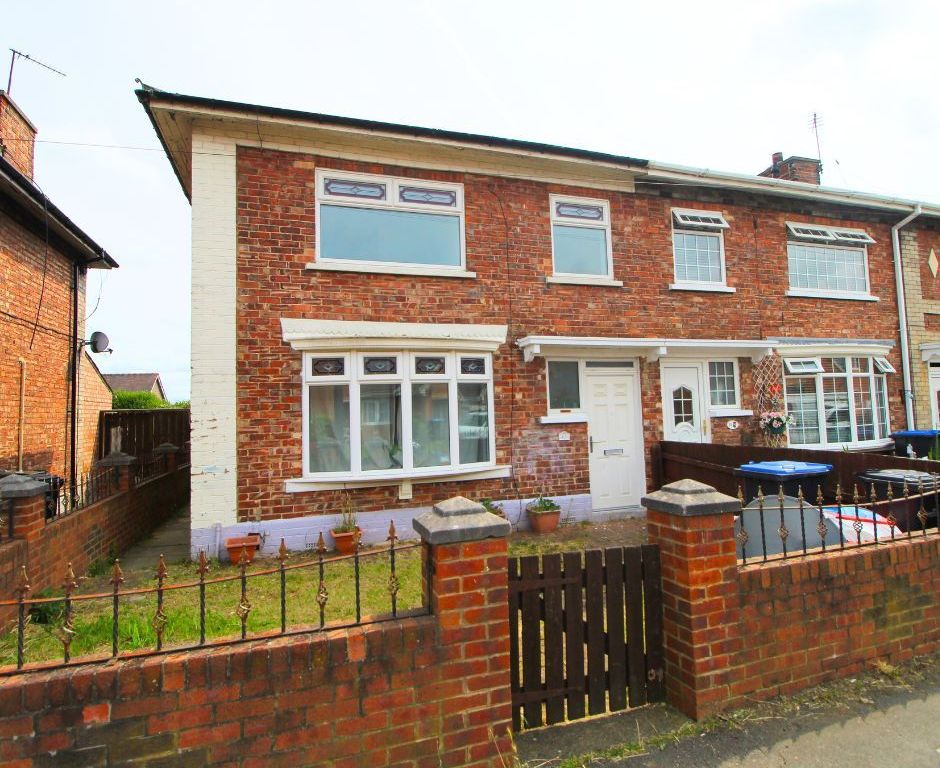 3 bed terraced house to rent in East Crescent, Middlesbrough TS5, £750 ...