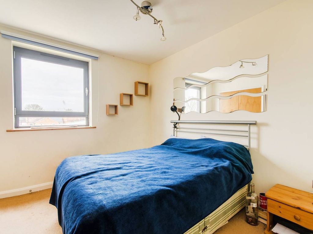 1 bed flat for sale in Headstone Drive, Wealdstone, Harrow HA3 - Zoopla
