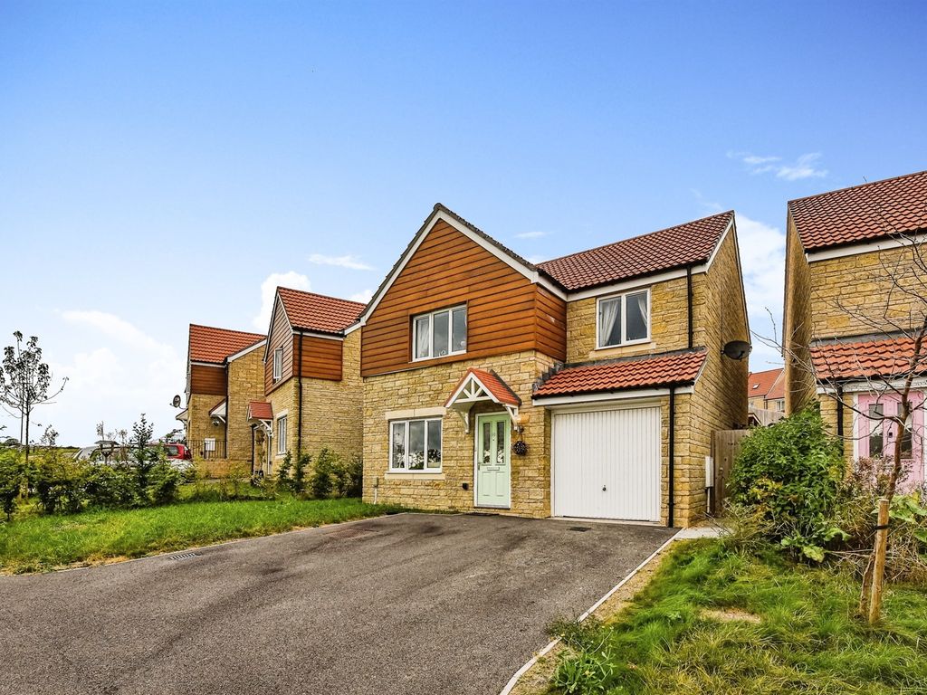 4 bed detached house for sale in Lily Road, Frome BA11, £475,000 - Zoopla
