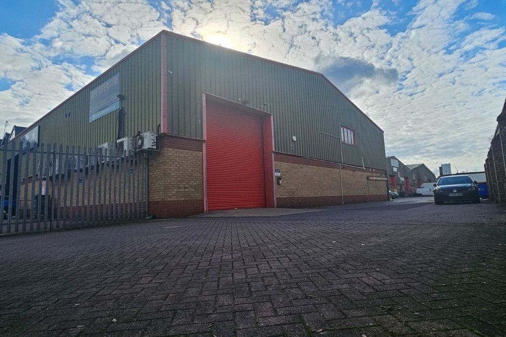 Industrial to let in 17 Forest Trading Estate, Priestly Way, London E17 ...