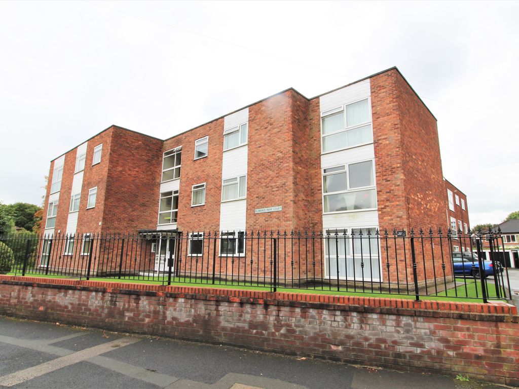 2 bed flat to rent in Florence Park Court, Fog Lane, Didsbury M20, £ ...