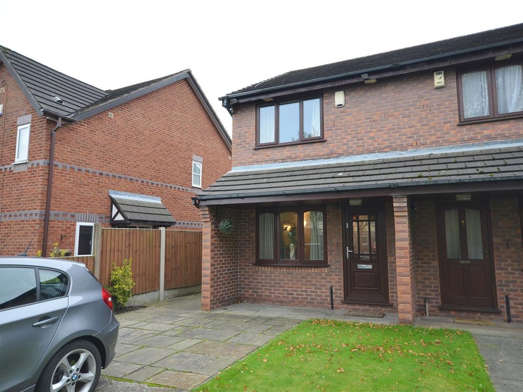 2 Bed Town House For Sale In Randle Brook Court Rainford St Helens