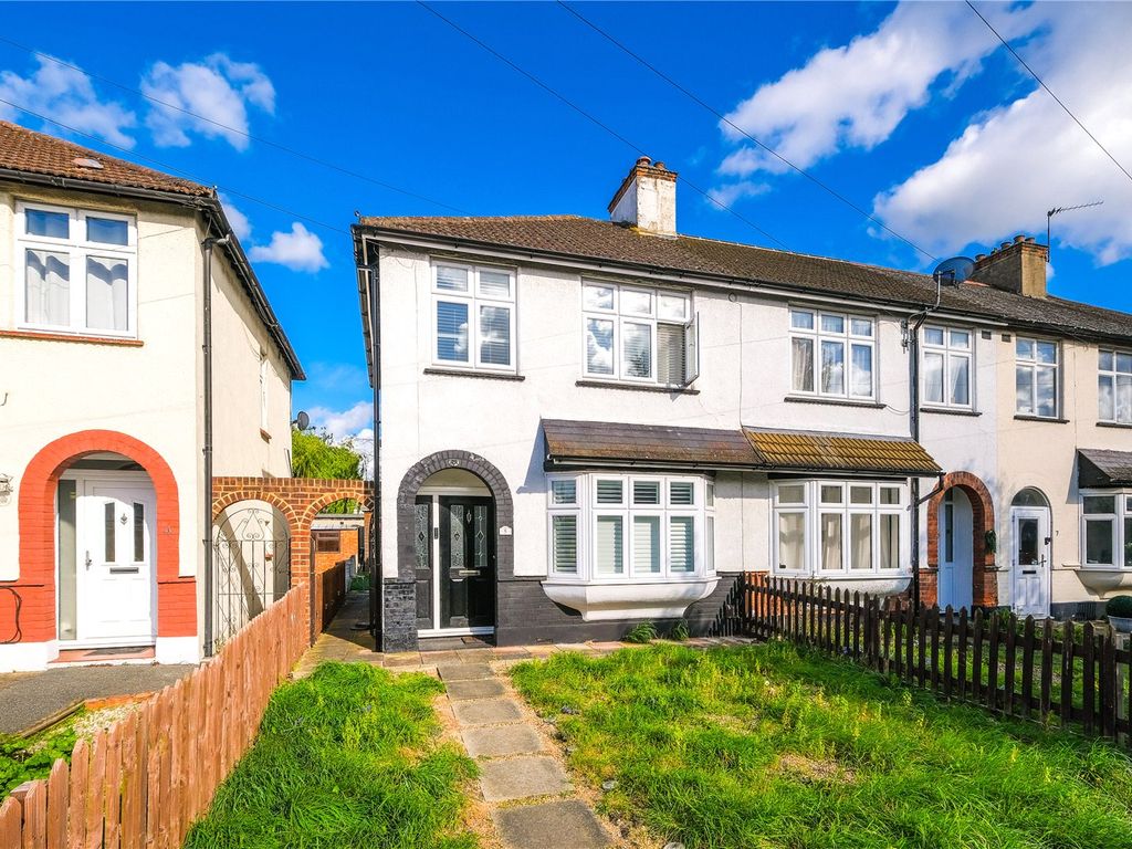 3 Bed End Terrace House For Sale In The Chase Chadwell Heath Essex