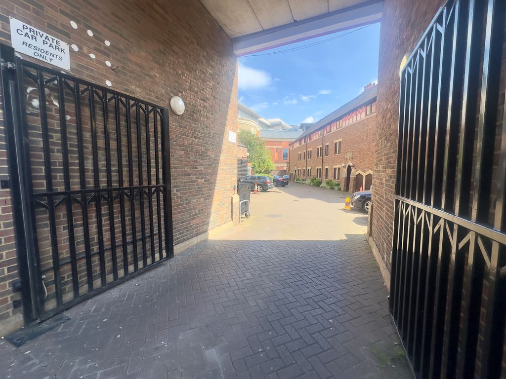 Parking to let in Stowell Street, Newcastle Upon Tyne NE1, £1,800 pa ...