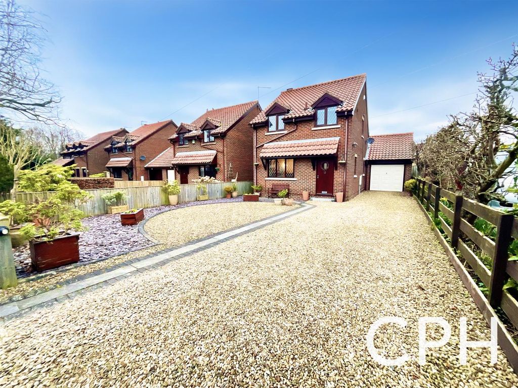 3 Bed Detached House For Sale In Mayfield Drive Seamer Scarborough