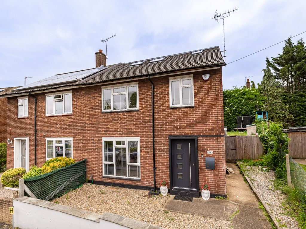 4 Bed Semi Detached House For Sale In Beechwood Drive Woodford Green