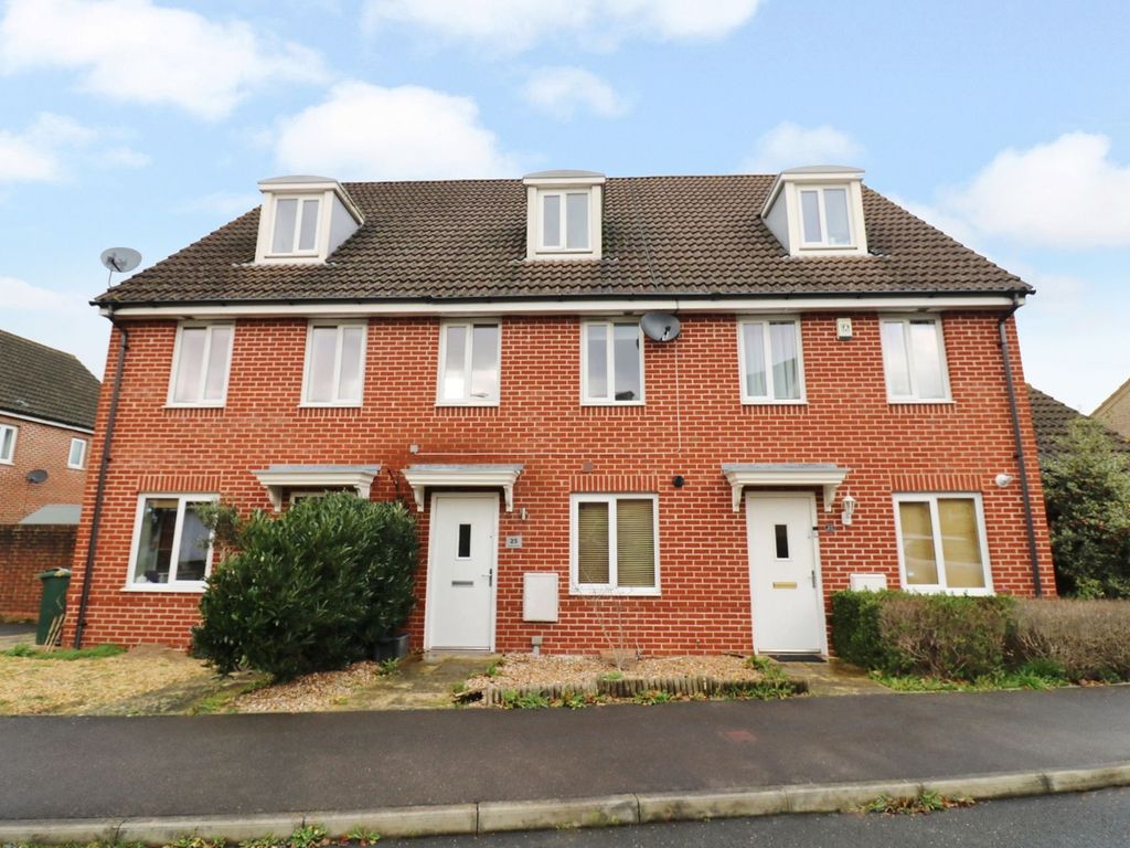 3 bed town house for sale in Jackson's Road, Hedge End SO30, £325,000 ...