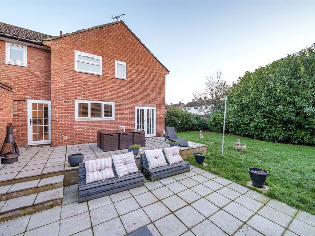 4 Bed Terraced House For Sale In Haversham Drive Bracknell Berkshire