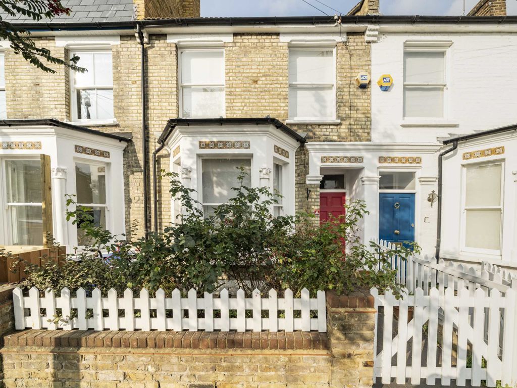 2 bed property for sale in Carthew Road, London W6, £1,000,000 - Zoopla
