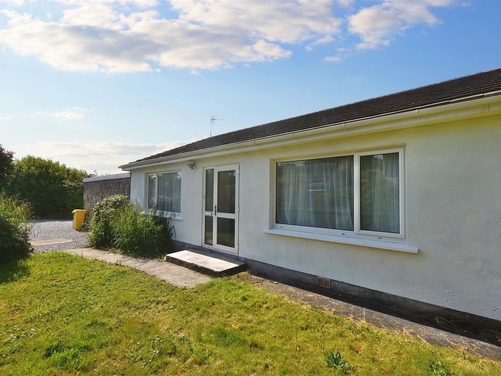 2 bed detached bungalow for sale in Valley View Estate, Lanner, Redruth ...
