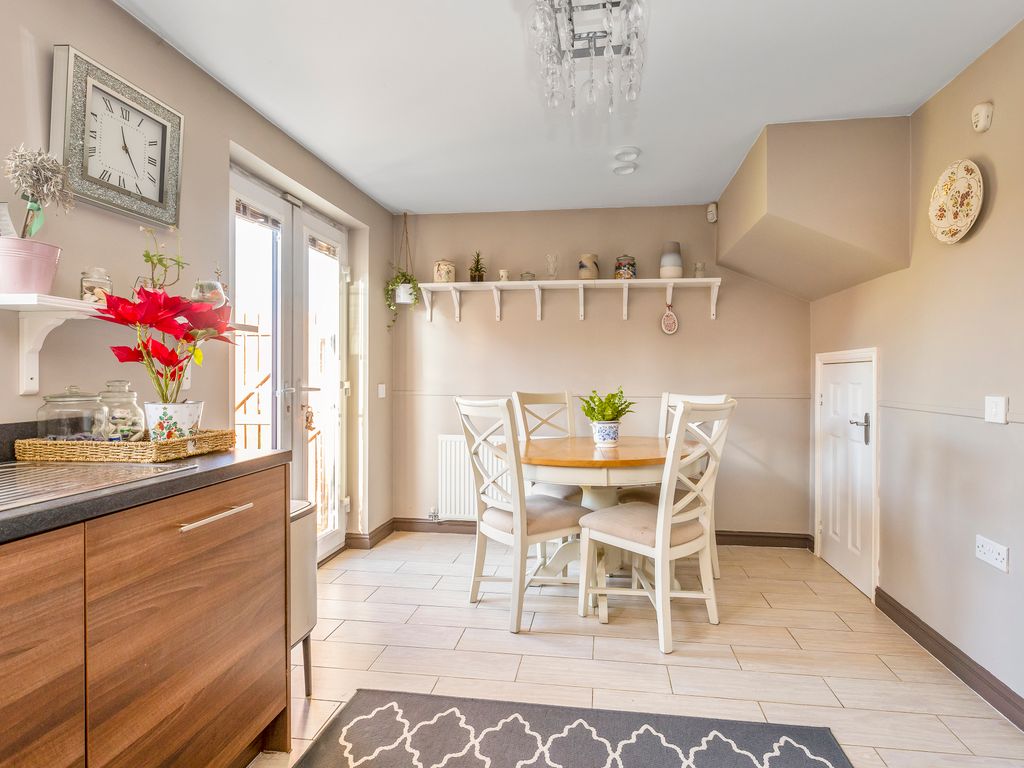 3 Bed End Terrace House For Sale In 42 Milligan Drive Edinburgh Eh16