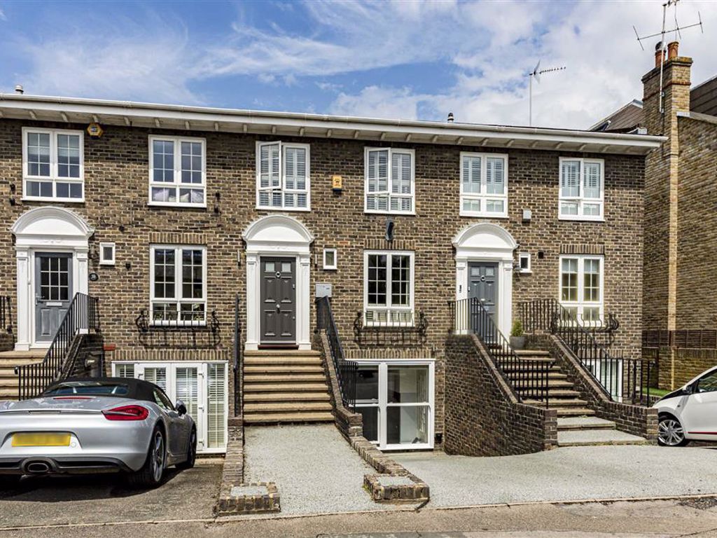 3 bed property for sale in Manor Road, Teddington TW11 - Zoopla