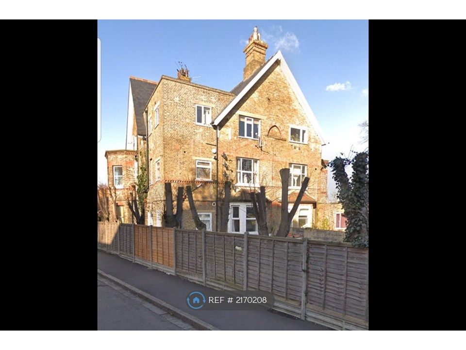 2 bed flat to rent in Layton House, Hounslow TW3, £1,550 pcm - Zoopla