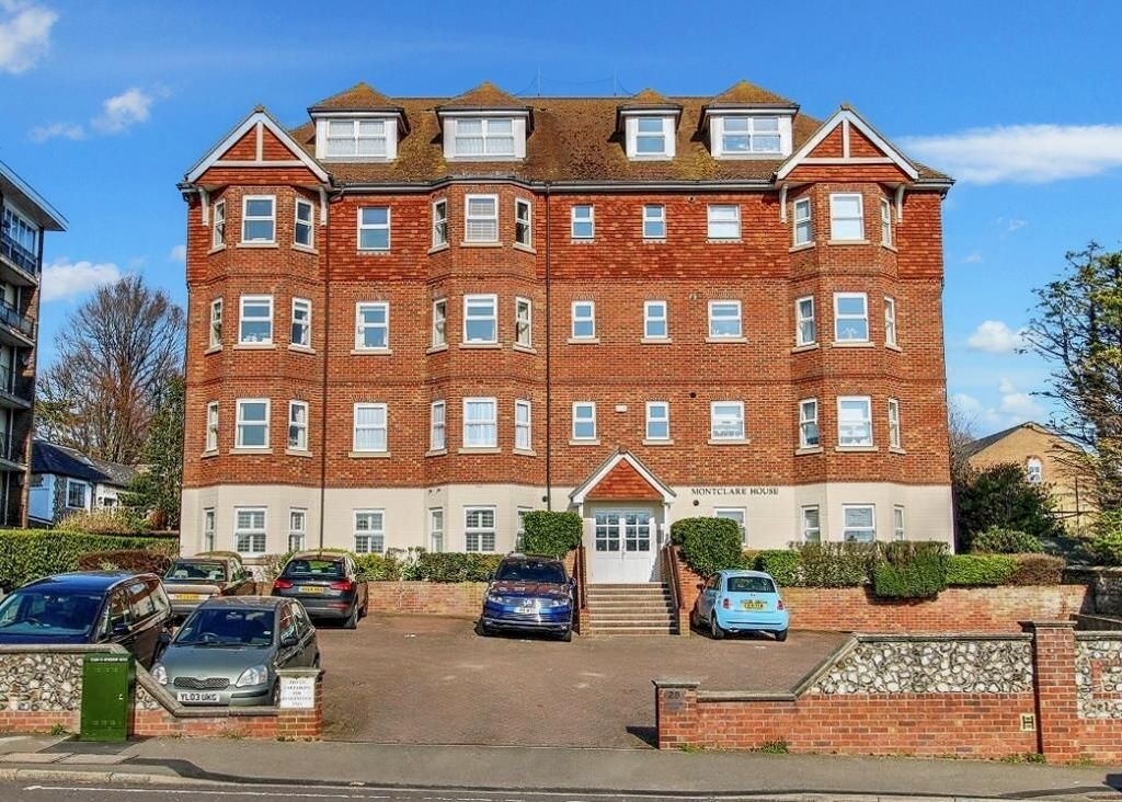 2 bed flat for sale in Upperton Road, Eastbourne BN21, £245,000 - Zoopla