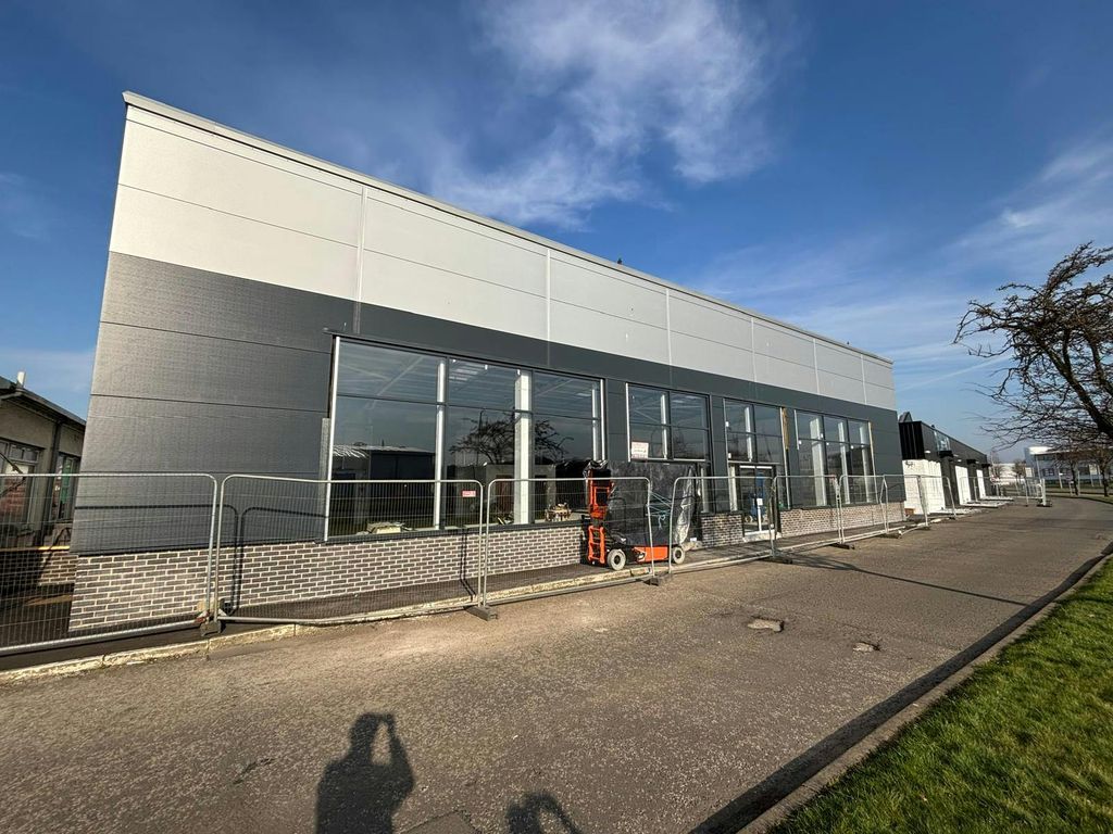 Industrial to let in 439 Hillington Road, Hillington Park, Glasgow G52 ...