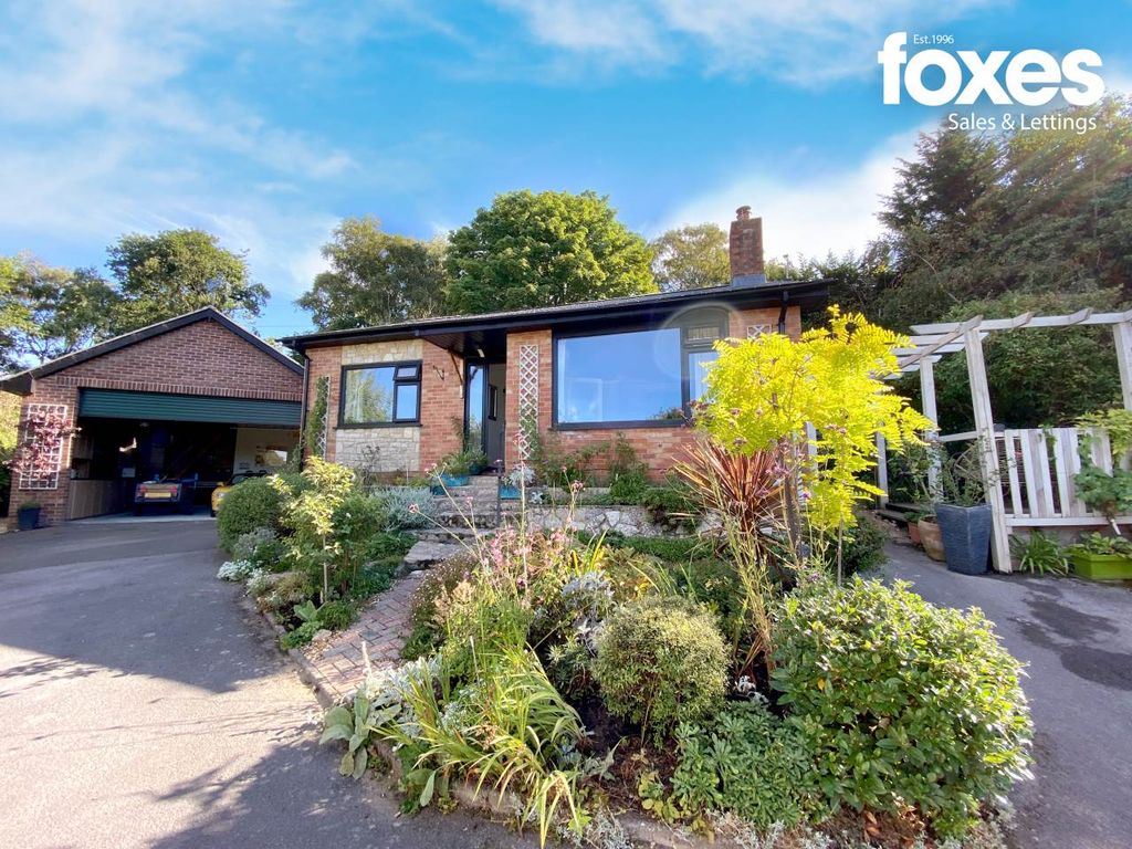 2 bed bungalow for sale in Winston Gardens, Poole BH12 - Zoopla