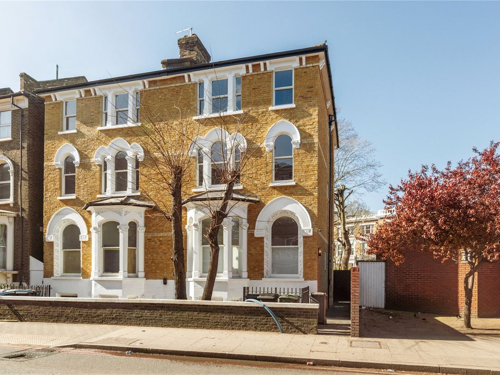 2 bed flat for sale in Stockwell Road, London SW9 - Zoopla
