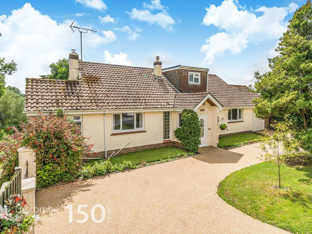 4 bed bungalow for sale in The Grove, Blackawton, Totnes TQ9, £700,000 ...