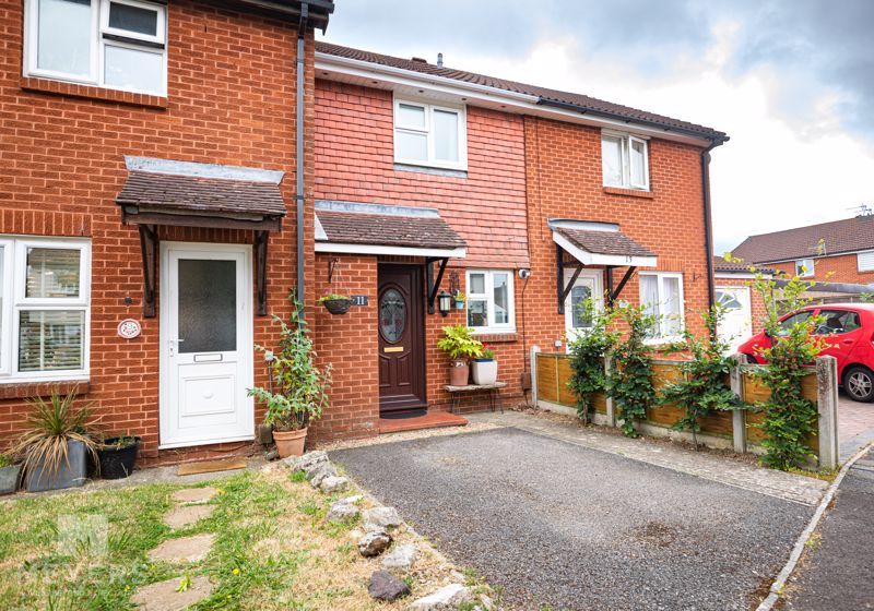2 Bed Terraced House For Sale In Tincleton Gardens Muscliff Bh9 £