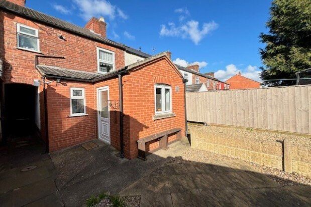 2 Bed Terraced House To Rent In Priestsic Road Sutton In Ashfield Ng17
