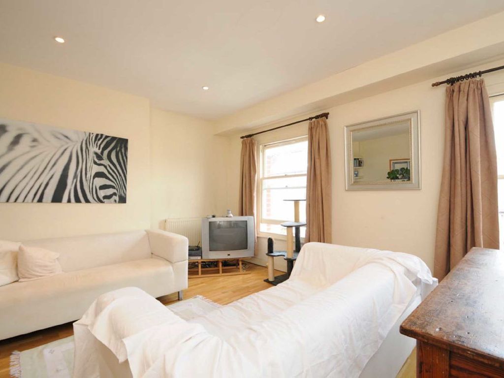 3 bed flat to rent in Shrubbery Road, London SW16 - Zoopla