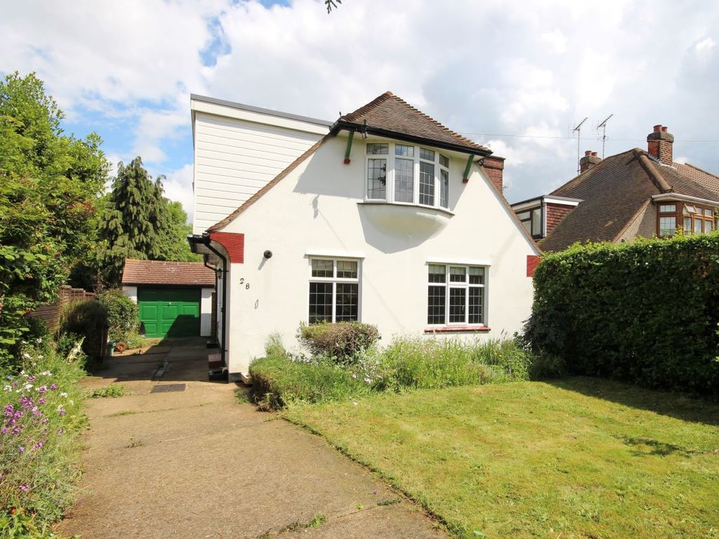 3 Bed Detached House For Sale In 28 Winchelsea Drive Chelmsford Essex