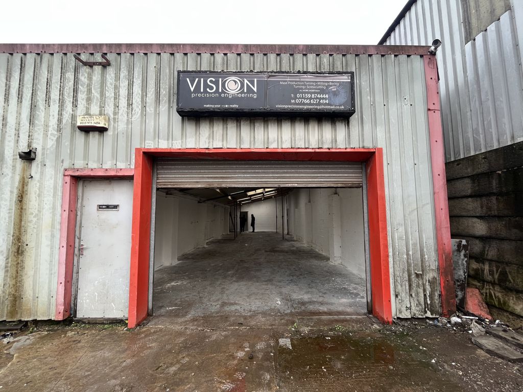 Warehouse to let in Colwick Industrial Estate, Private Road 4 ...