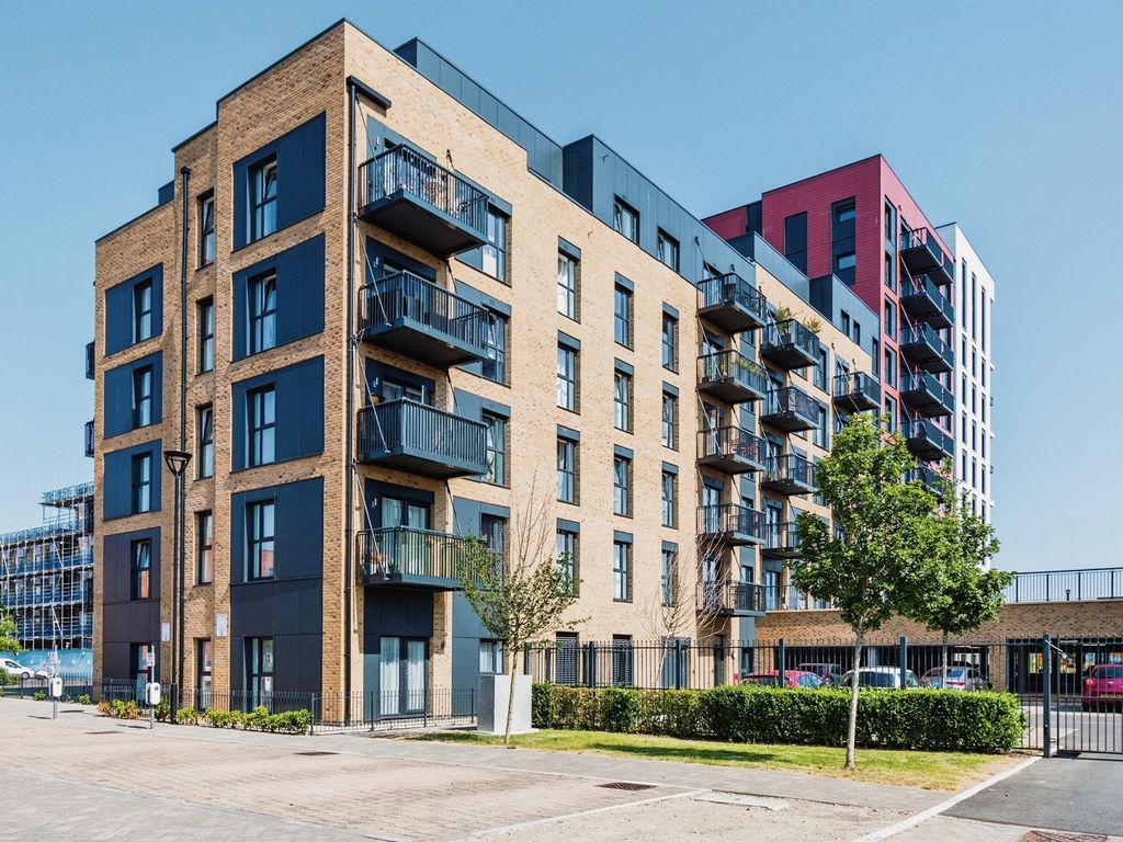 2 bed flat for sale in Meridian Way, Southampton SO14 - Zoopla
