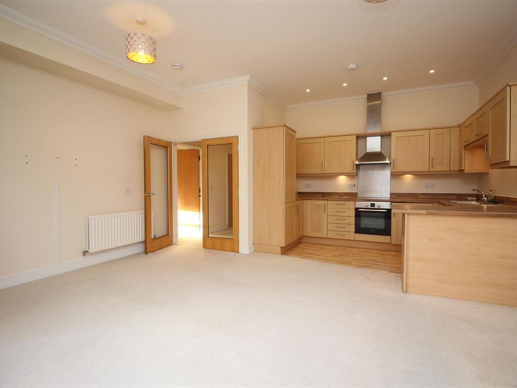 3 bed flat to rent in George Roche Road, Canterbury CT1, £1,250 pcm ...