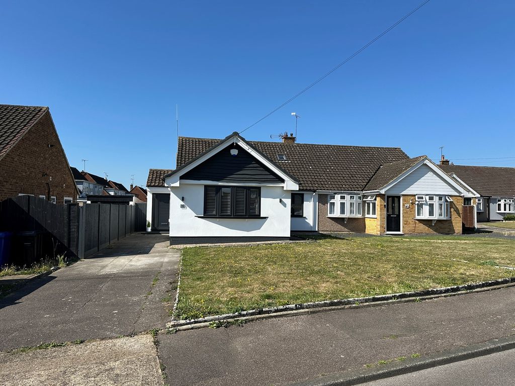 5 bed shared accommodation to rent in Allistonway, Stanford-Le-Hope ...