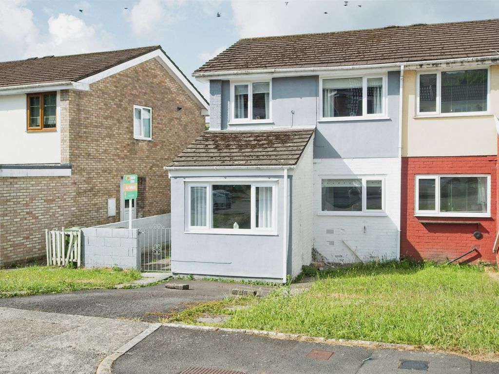 3 bed semi-detached house for sale in Tylcha Fach Estate, Tonyrefail ...
