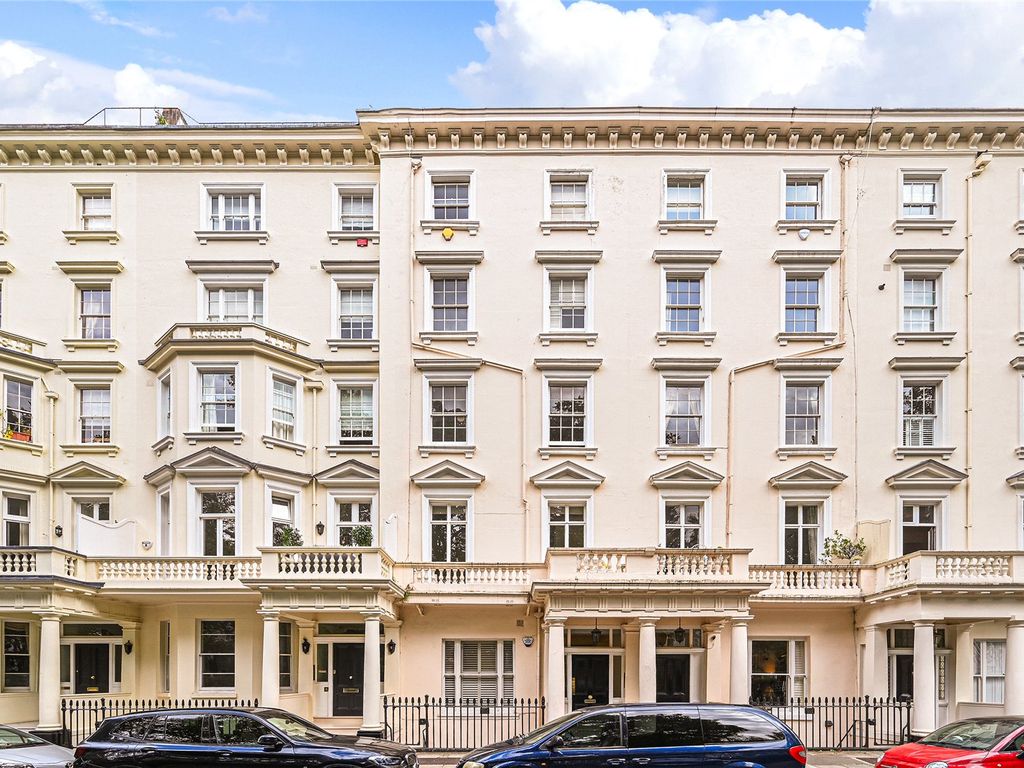 3 bed flat for sale in St. Georges Square, London SW1V, £1,270,000 - Zoopla