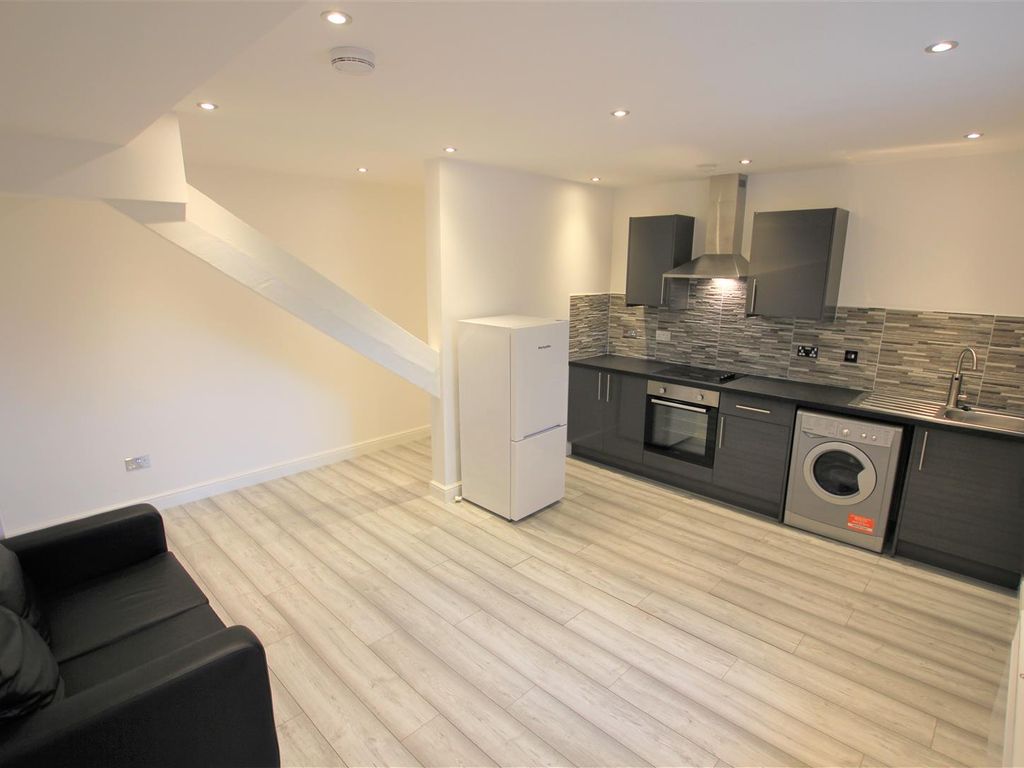 1 bed flat to rent in Charles Street, Leicester LE1, £825 pcm - Zoopla