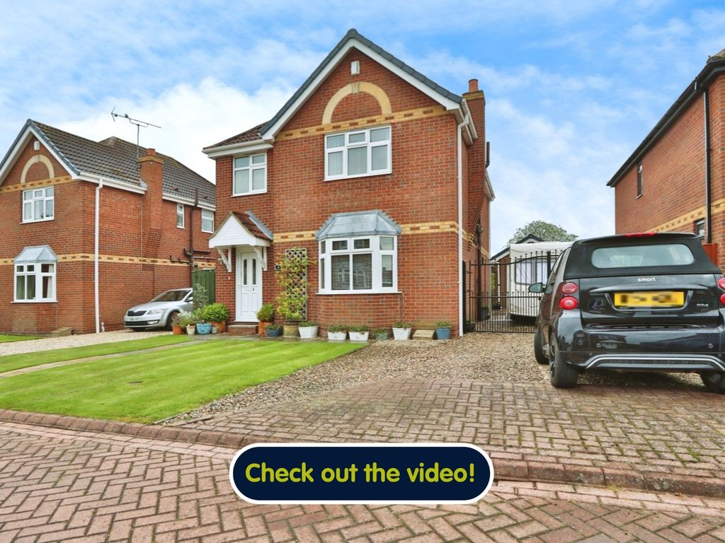 4 bed detached house for sale in Birchwood Close, Burstwick, Hull HU12 ...