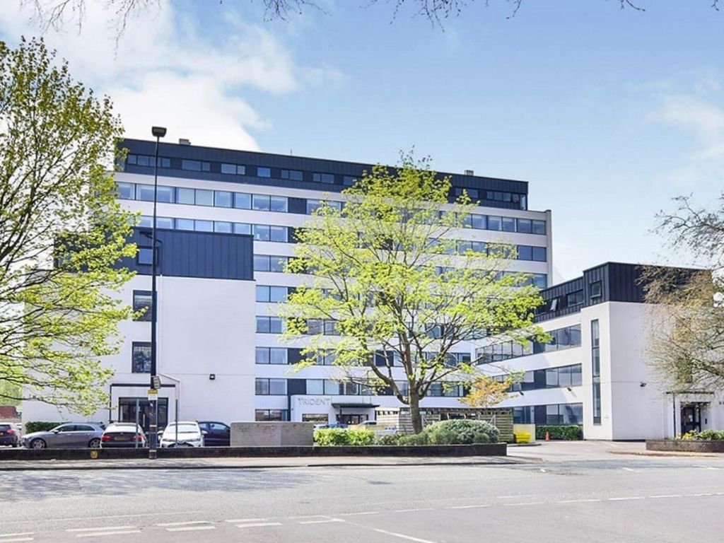 2 bed flat to rent in Ashton Lane, Sale, Greater Manchester M33, £1,000 ...