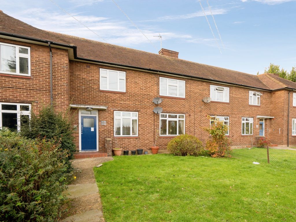 1 bed maisonette for sale in Leyburn Road, Romford RM3 - Zoopla