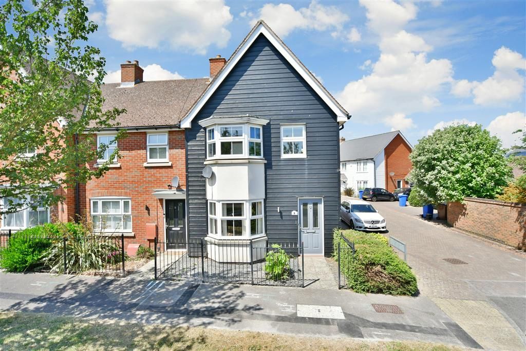 3 Bed End Terrace House For Sale In Crocus Drive Sittingbourne Kent