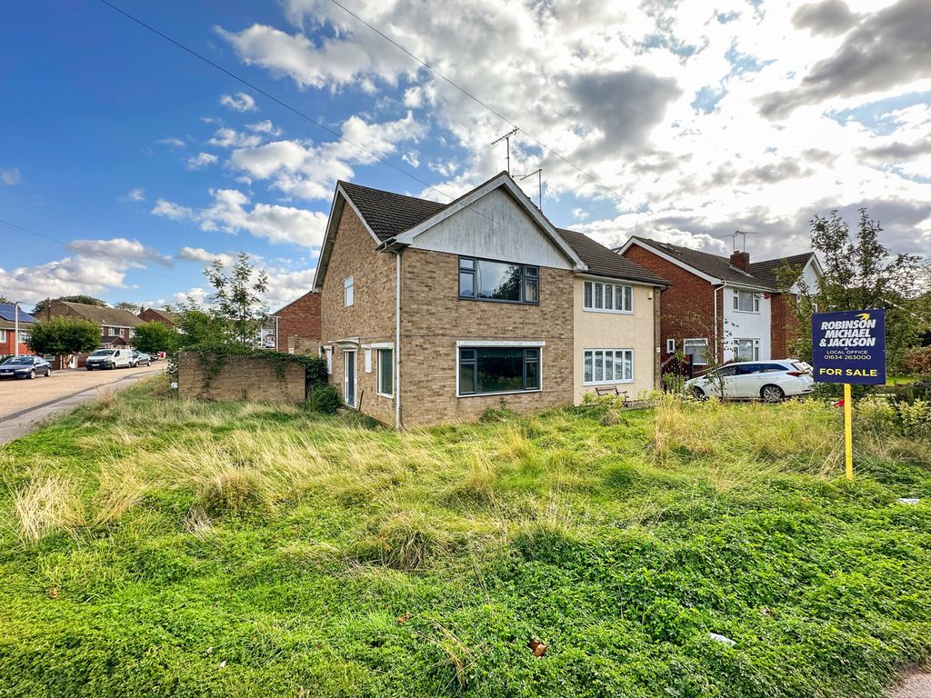 3 Bed Semi Detached House For Sale In Penshurst Close Rainham