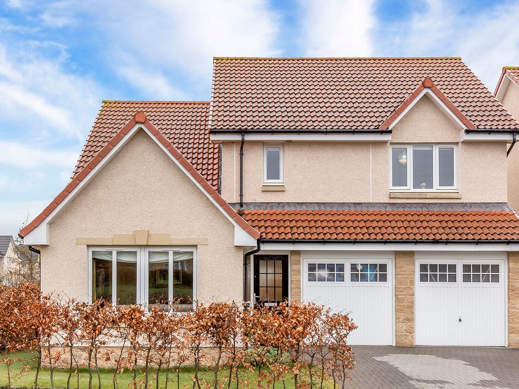 4 bed detached house for sale in 6 Castell Maynes Crescent, Bonnyrigg ...