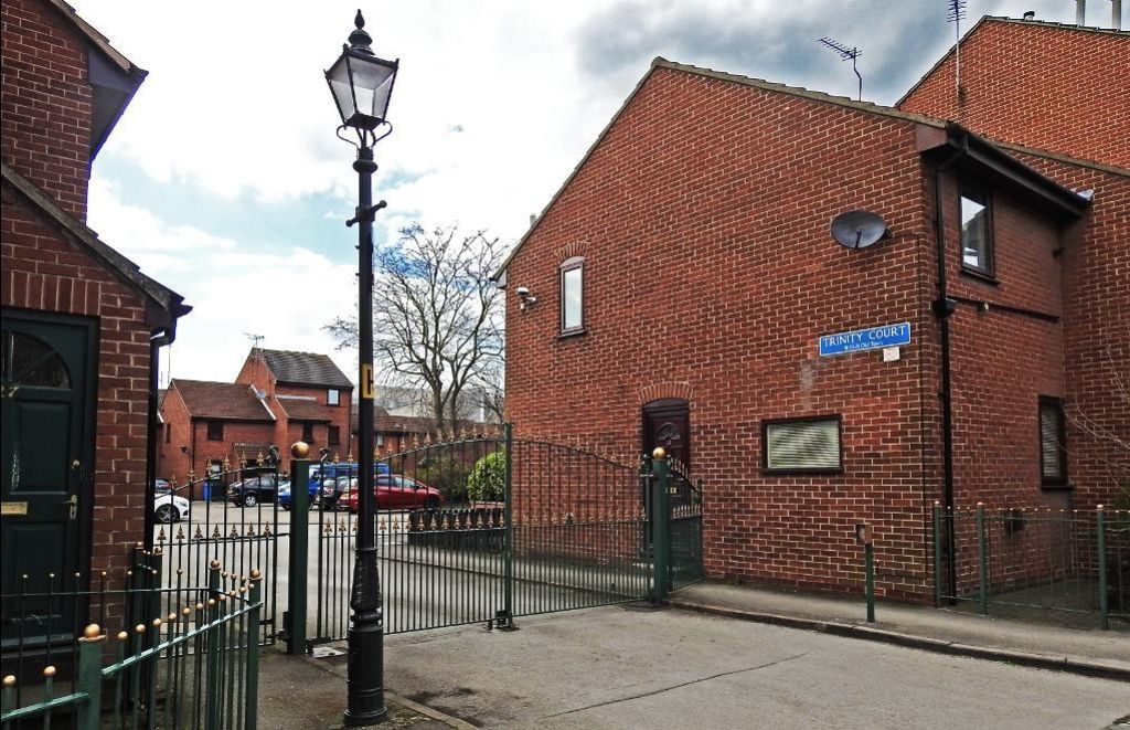 1 bed flat to rent in Trinity Court, Fish Street HU1 - Zoopla