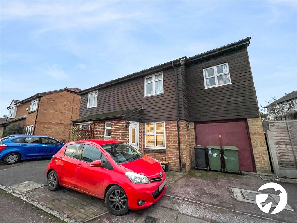 4 bed semi-detached house to rent in Murrain Drive, Downswood ...