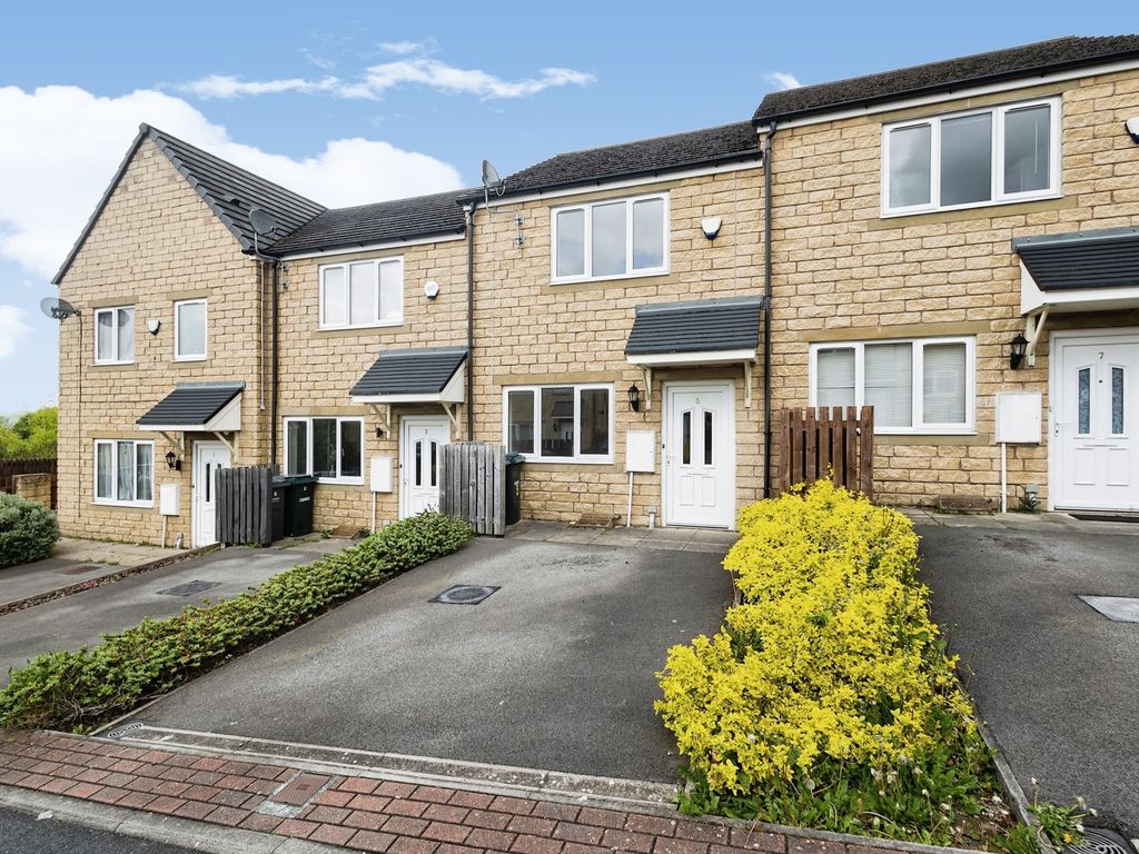 2 bed town house for sale in Hawthorn Close, Keighley BD21 - Zoopla