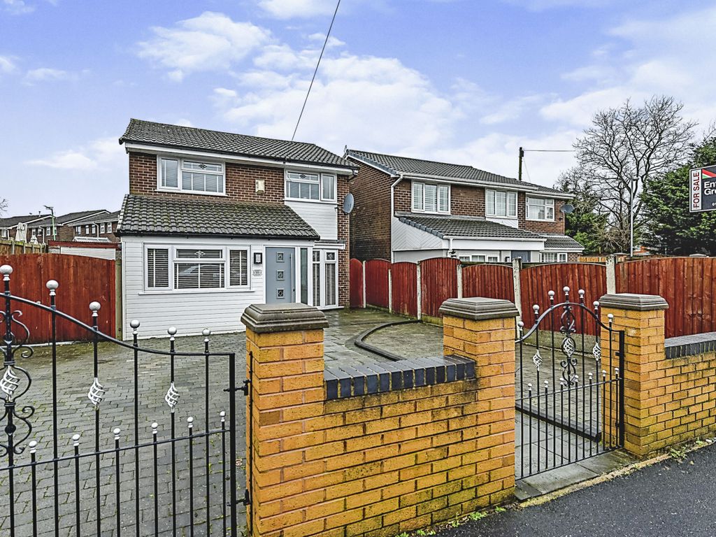 3 bed detached house for sale in Hall Lane, Simonswood, Liverpool ...