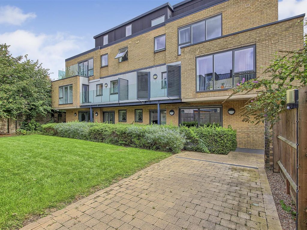 3 bed flat for sale in Springfield Road, Cambridge CB4, £675,000 - Zoopla
